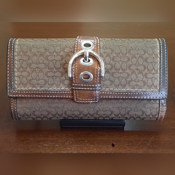 Coach | Bags | Coach Checkbook Wallet Signature Soho Jacquard Khaki ...